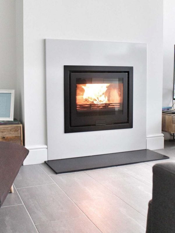 “VLAZE” OYSTER SURROUND - Fireplace and stove centre | Peak Fireplaces
